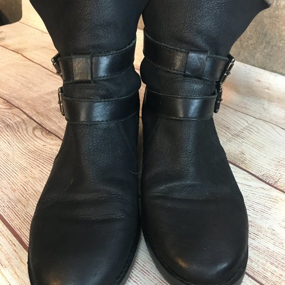 Vince Camuto | Shoes | Vince Camuto Pierson Black Leather Ankle Moto ...